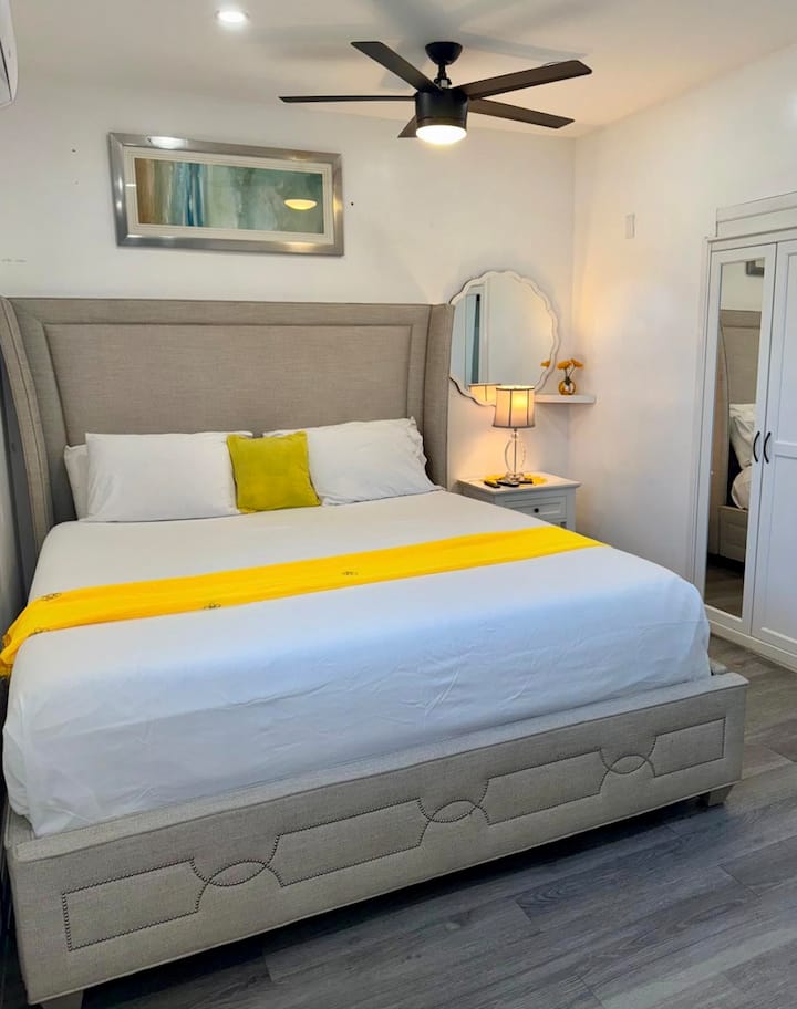 Private Cozy Studio - Sunrise, FL