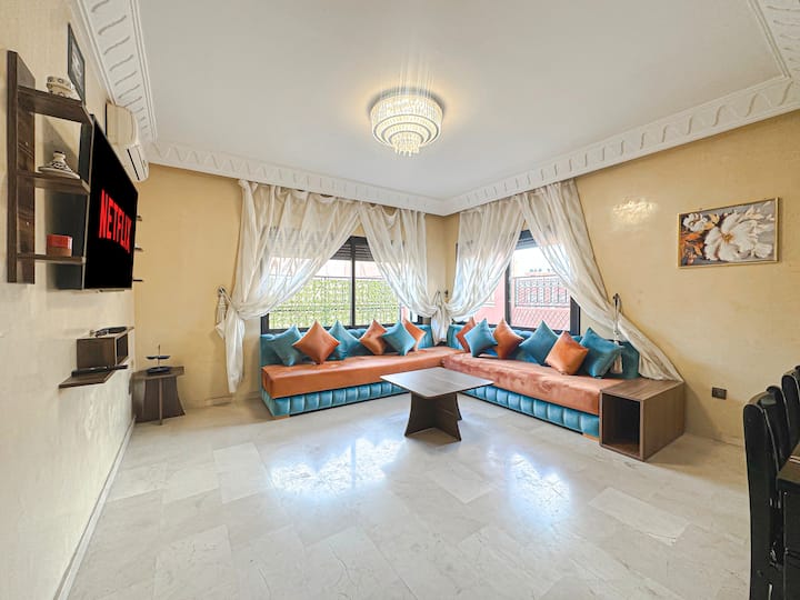 Le Cosy Urbain – Proche Centre, Parking & Balcon - Marrakesh