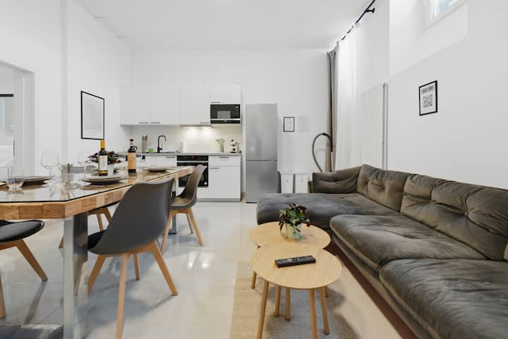 Yello Homes | Souterrain | Whirlpool | Luxurystyle - Núremberg