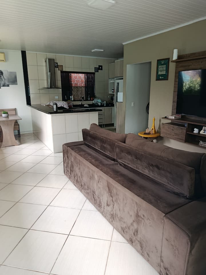 Casa Com Piscina, Próxima Ao Centro Da Cidade. - Morretes