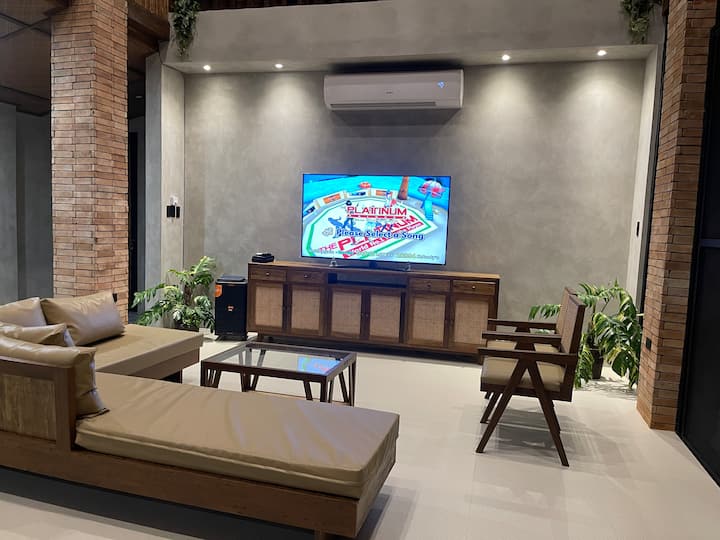 Bali-inspired Private Pool Villa - Malolos