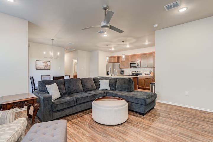 Comfortable 3-bedroom Home In West Lubbock - 러벅