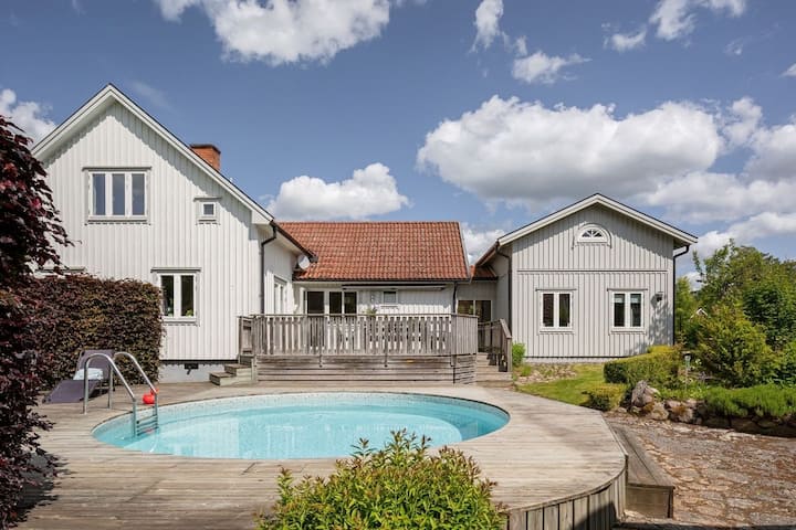 Lugna Villa Sandåsen - Skövde