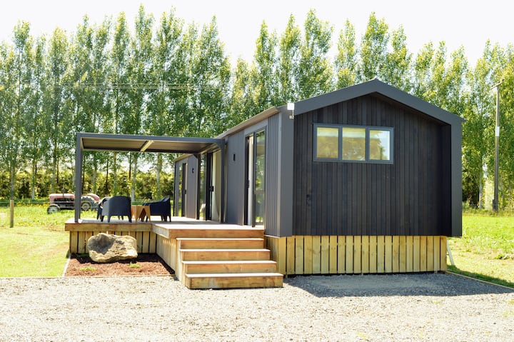 Tihi | Brand New Cedar Tiny Home With Iconic Views - Otorohanga