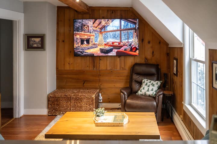 Cozy Mountain Nook - Quaint Lincoln Nh Street - New Hampshire (State)