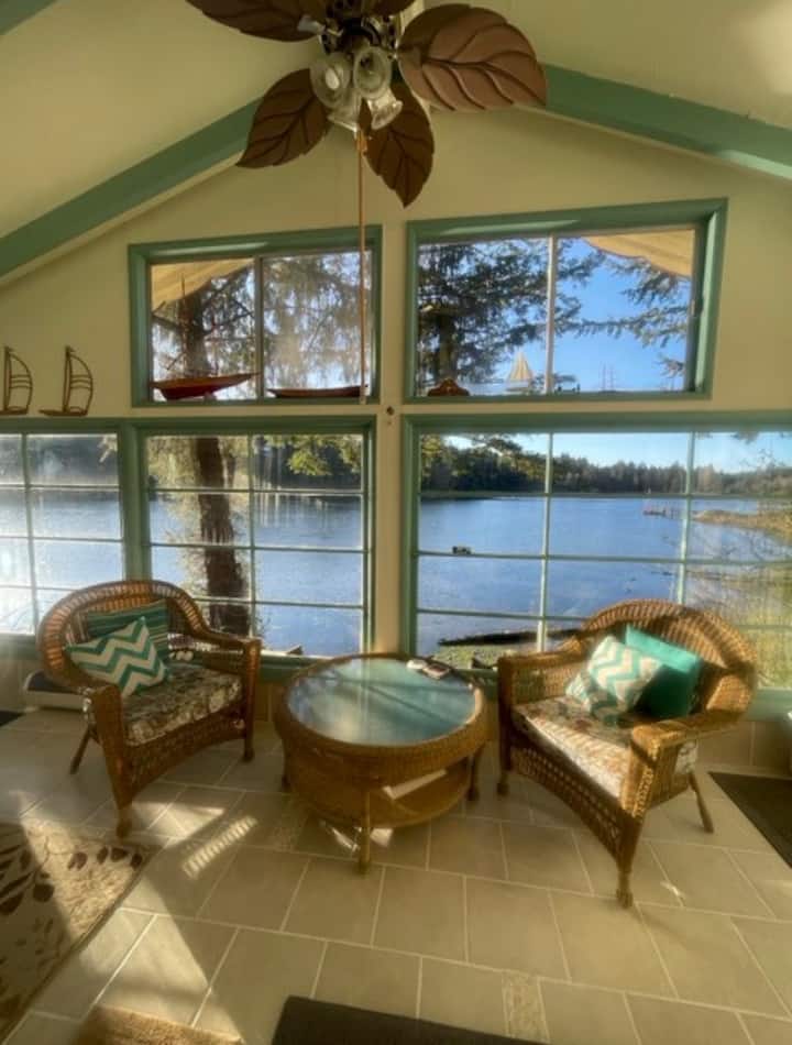 Bayview Haven — Pet Friendly Cabin - Coos Bay, OR