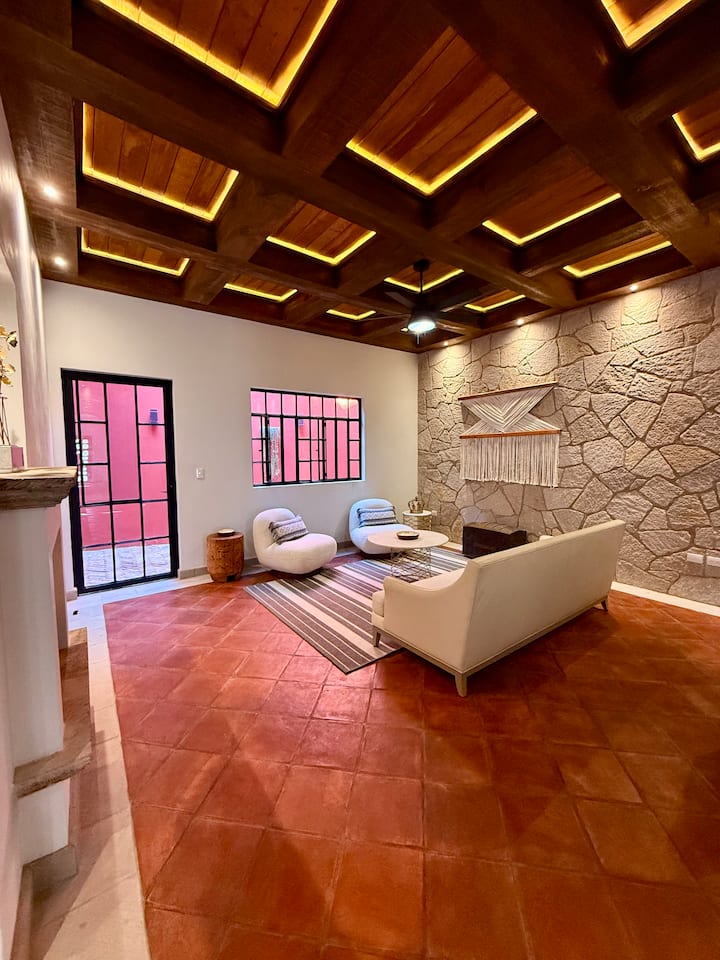 Stunning New Villa With Panoramic Views - San Miguel de Allende