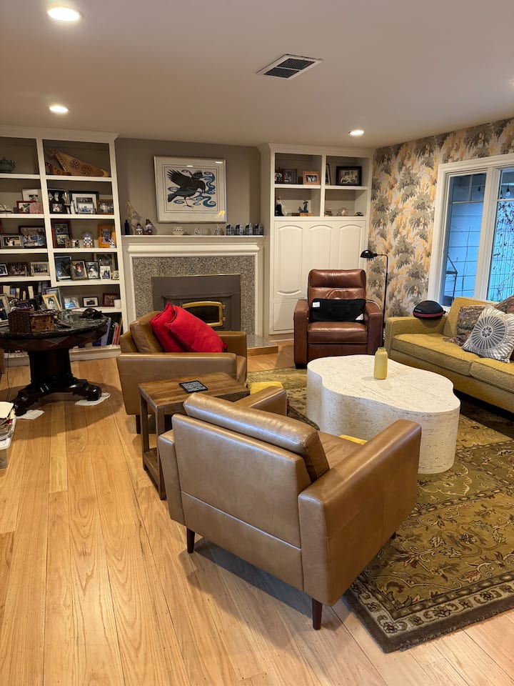 Executive Home With Beautiful Garden Near Sf - Walnut Creek, CA