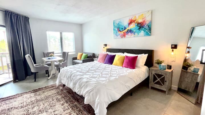 Nice King Bed Studio Near Epic Universal / Disney - Orlando