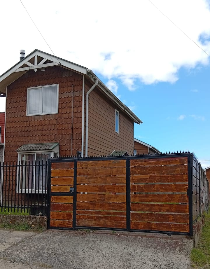 Se Arrienda Casa Con Quincho - Castro, Chile