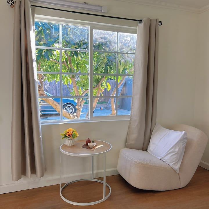 1br Home Sleeps 4 At West Covina/baldwin Park院内停车 - West Covina