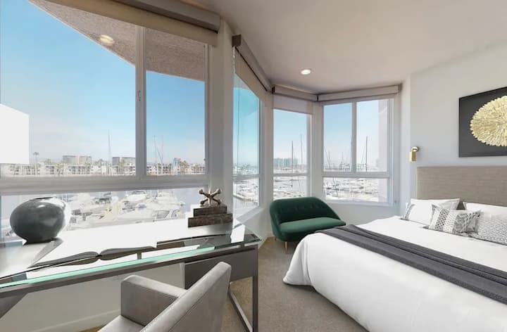 Awesome 3bdrm Marina Front Getaway - Marina del Rey, CA