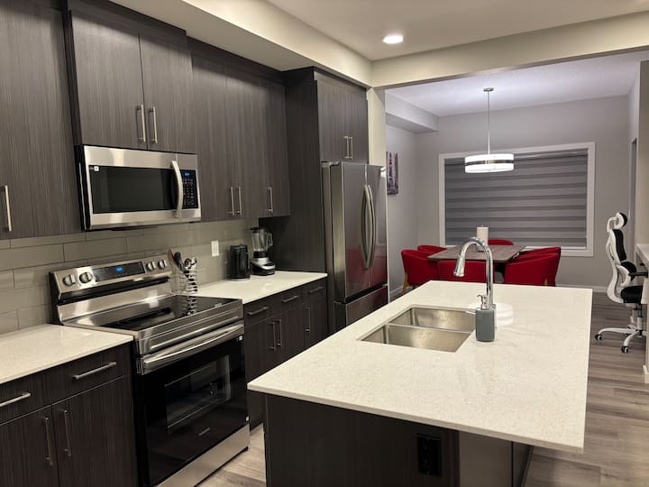 Northedge Suites 3 Bedroom Leduc - Leduc