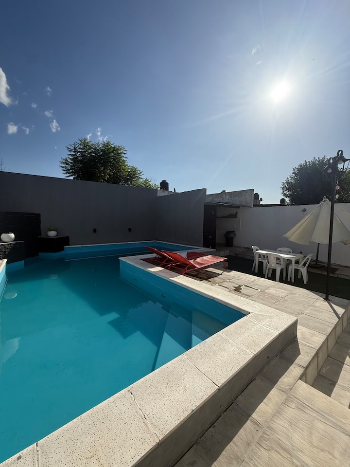 Casa Con Piscina Y Parrilla En Gualeguaychú - Gualeguaychú