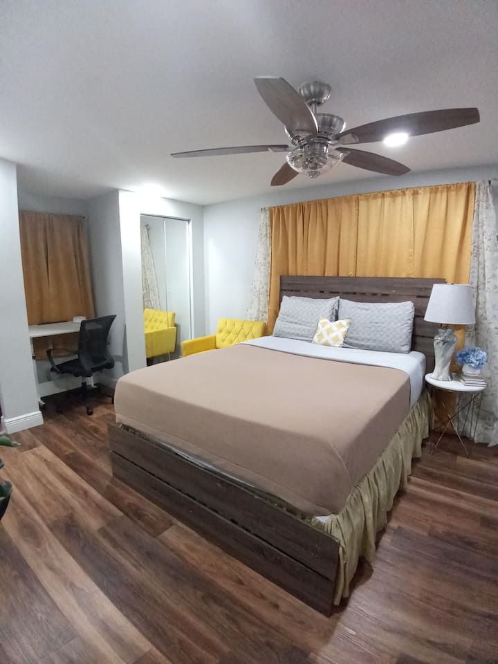 Cozy Studio. Workspace. 8 Min Stadium. 12 Min Tpa - Tampa Airport (TPA)