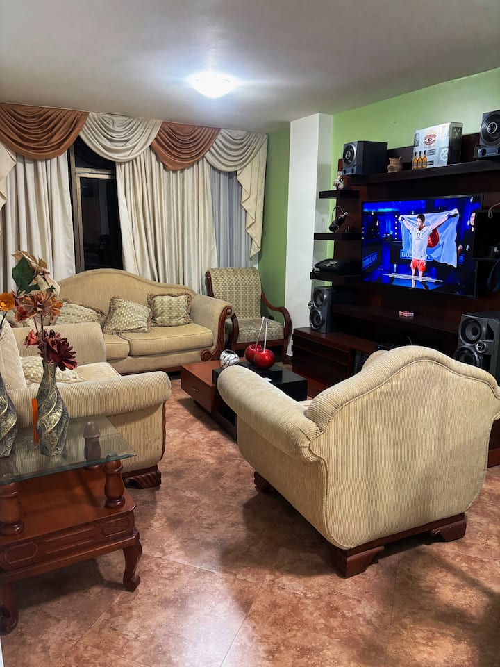 Departamento Exclusivo En Ambato, Con Parqueadero - Ciutadella de Menorca