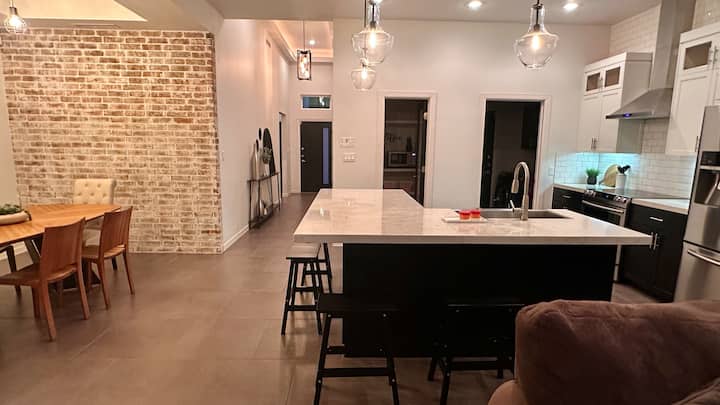 Casa Dorothea - McAllen, TX