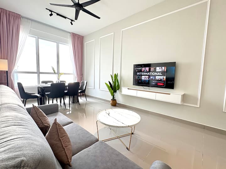 Encore Melaka Sunset Seaview Suite By Luxpro | New - Malaysia