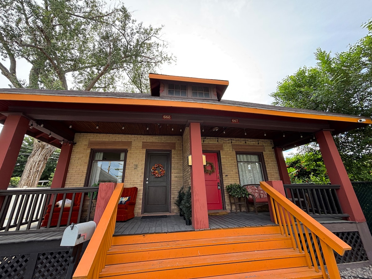 Duplex entier - entrée privée - buanderie et stationnement gratuits ...