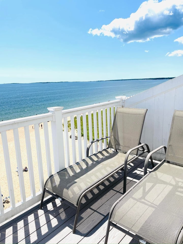 Ocean Front Escape | Brunswick Penthouse - Old Orchard Beach, ME