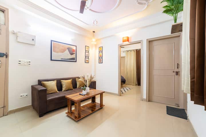 Modern & Peaceful Stay Near Igi Airport - New Delhi Indira Gandhi Airport (DEL)