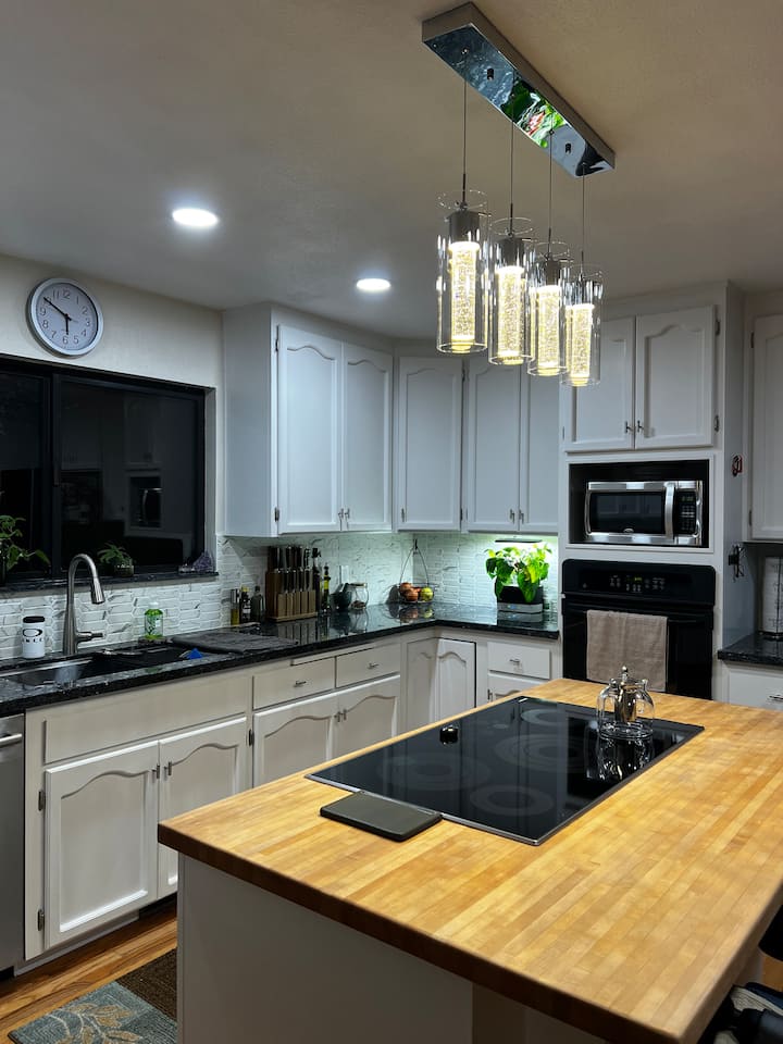 .6 Acres Of Nature, Art, Play And Relaxation - Auburn, CA