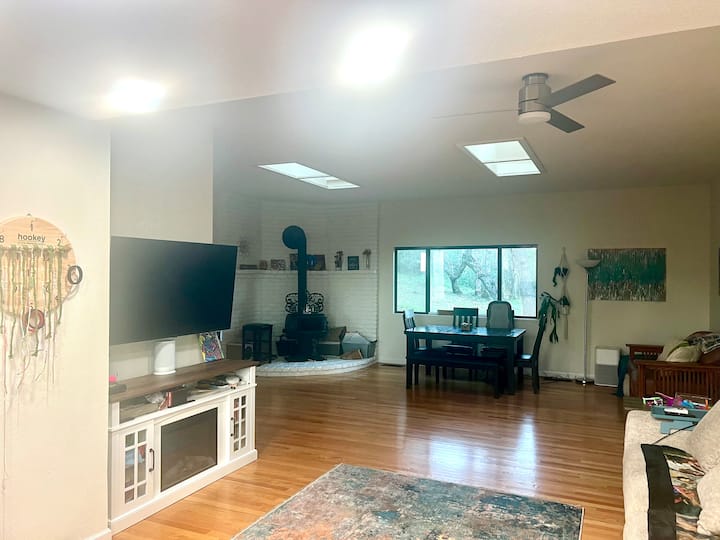 .6 Acres Of Nature, Art, Play And Relaxation - Auburn, CA