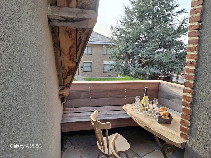 Romance Charmevakantiewoning In Kunst En Bierdorp - Poperinge