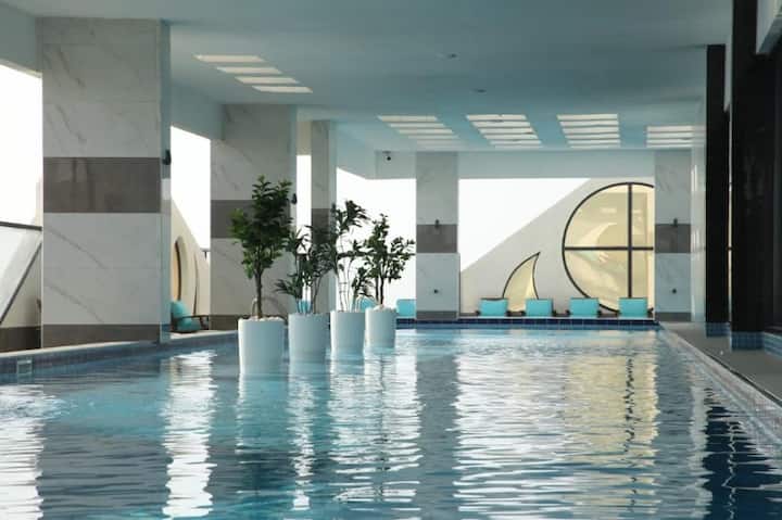 High Floor Haven:big 1br Sea View & Infinity Pool - Ajman