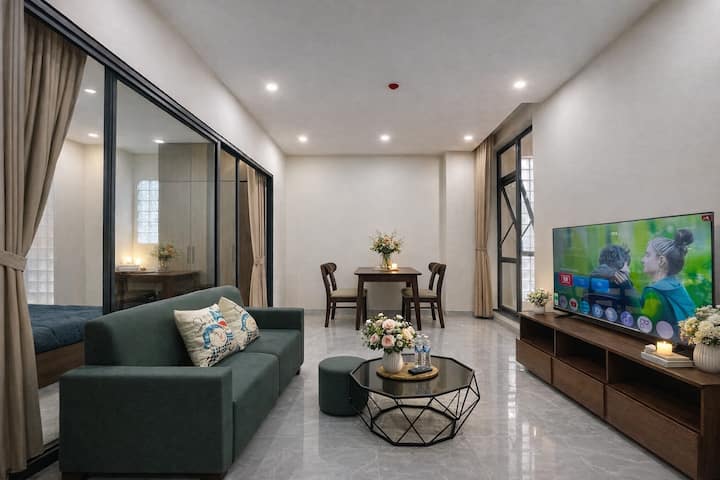 1br Apt Near West Lake | Easy Taxi Access | Ho Tay - Hanói