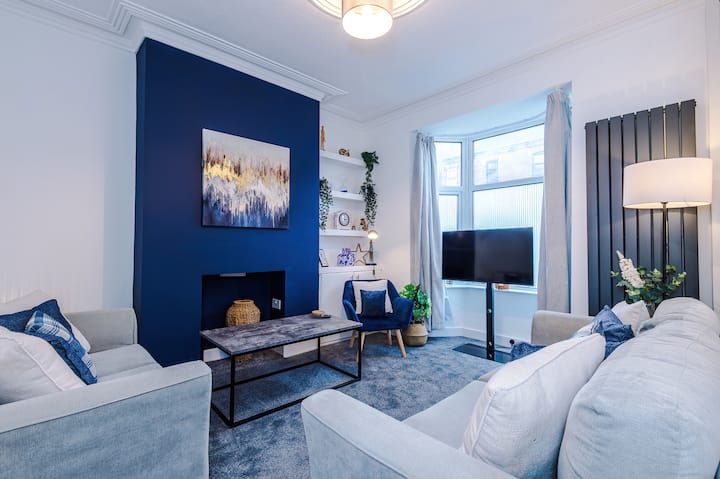 4 Bed | 2 Bath | Sleeps 6 | Contractor | Long Stay - Crewe