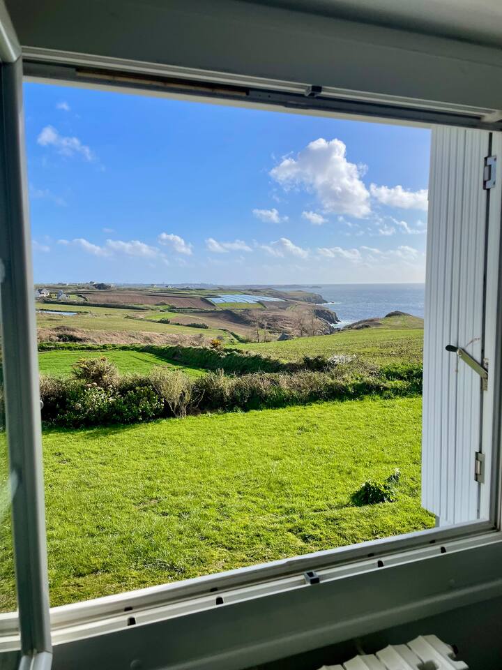Une Parenthèse Rare Face à La Mer, En Bretagne - Le Conquet
