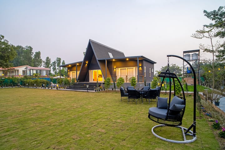 Swiss-style Luxury Farmhouse With Pool In Noida - Faridabad