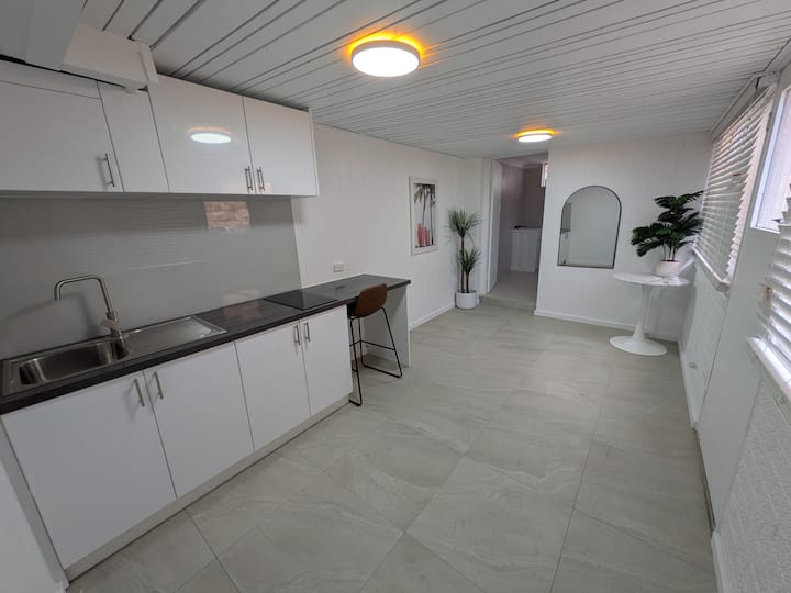 Ocean-view Suite Steps From Back Beach - Bunbury