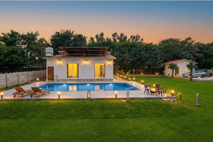 The Cyber Farm Retreat – 3br Luxury Stay - Noida