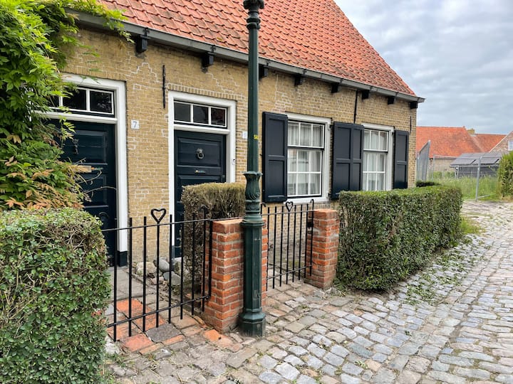 Charmant Vakantiehuisje In Sint Anna Ter Muiden - Cadzand