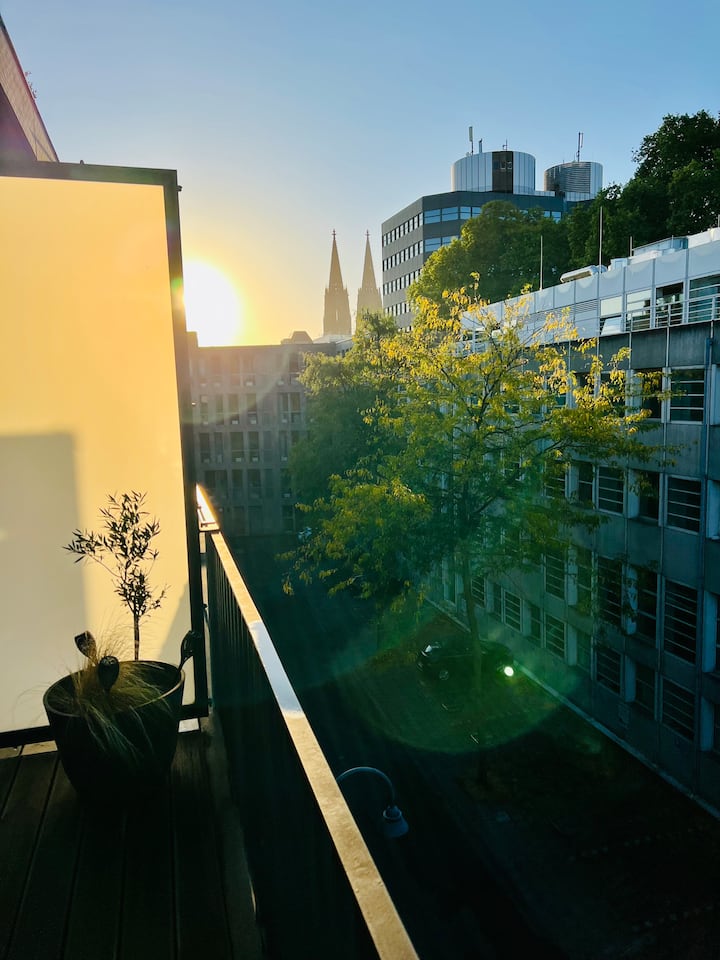 Tolle Wohnung Super Zentral Mit Blick Auf Den Dom - Cologne