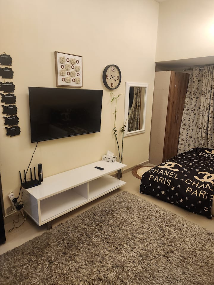 Studio In Centre Of Ajman Pearl Towers - Ajman
