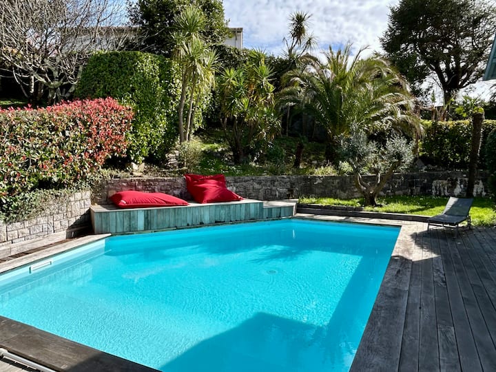 Villa Piscine, Jardin Sans Vis-à-vis, 10 Pers - Anglet