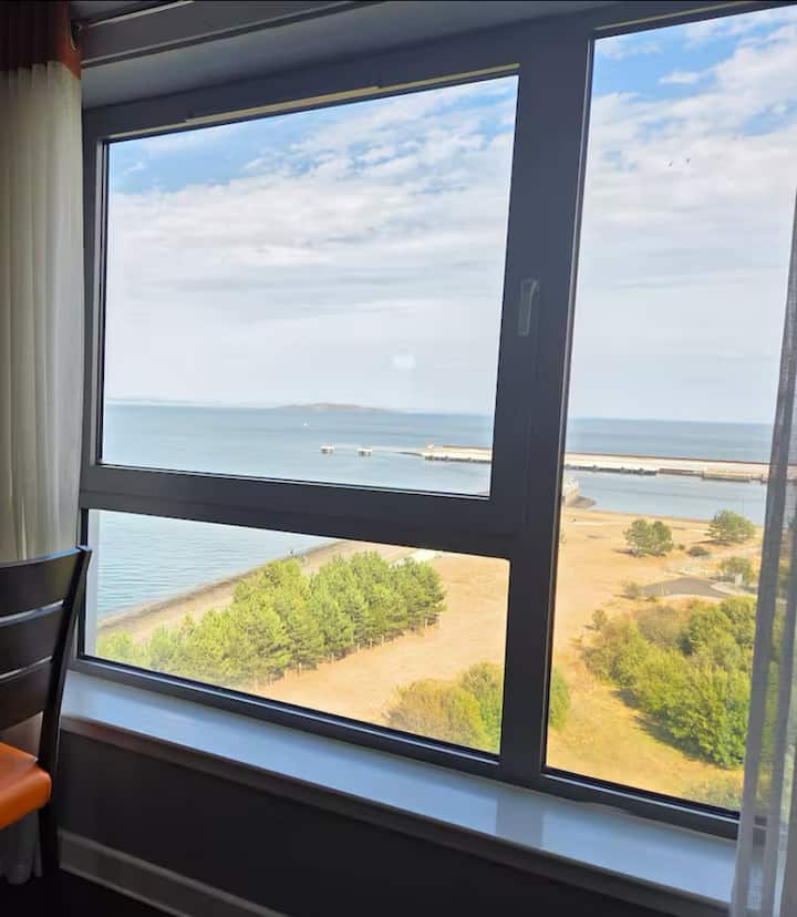 Western Harbour Apartment With Sea View - Édimbourg