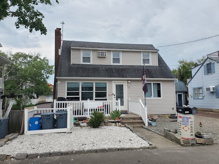 Beach Haven Gardens Pirate Den - Beach Haven, NJ