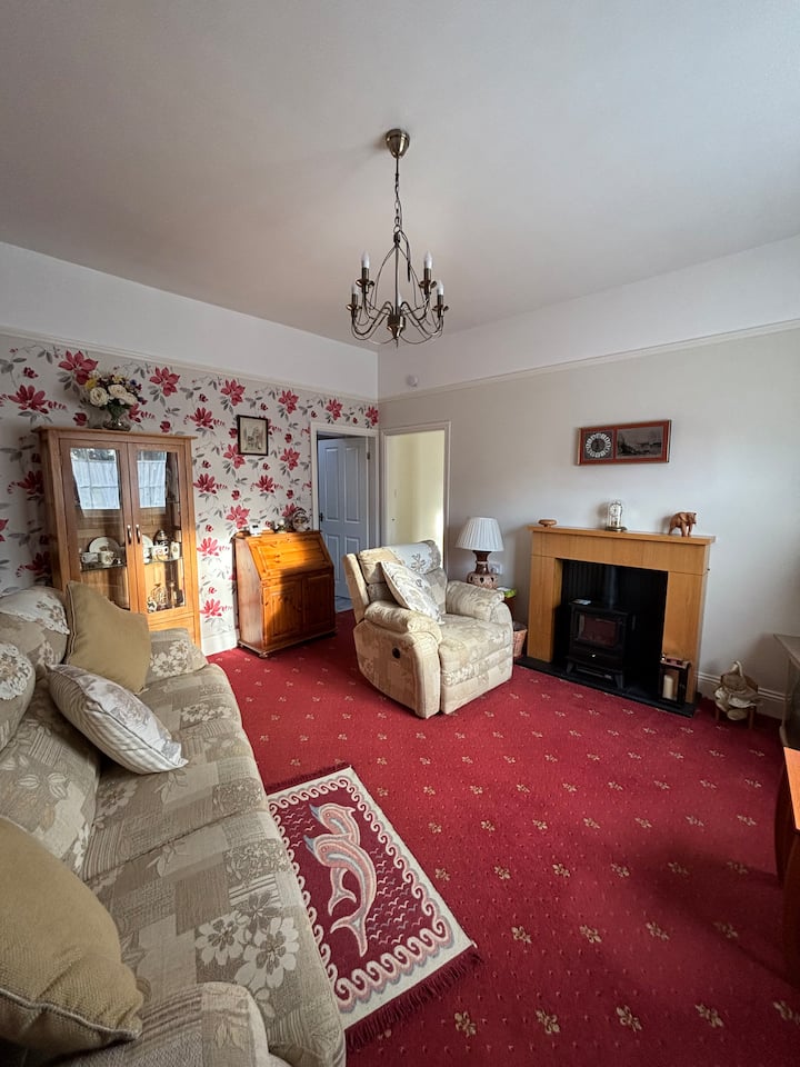 County Charm At The Old Sweet Shop - Nottinghamshire