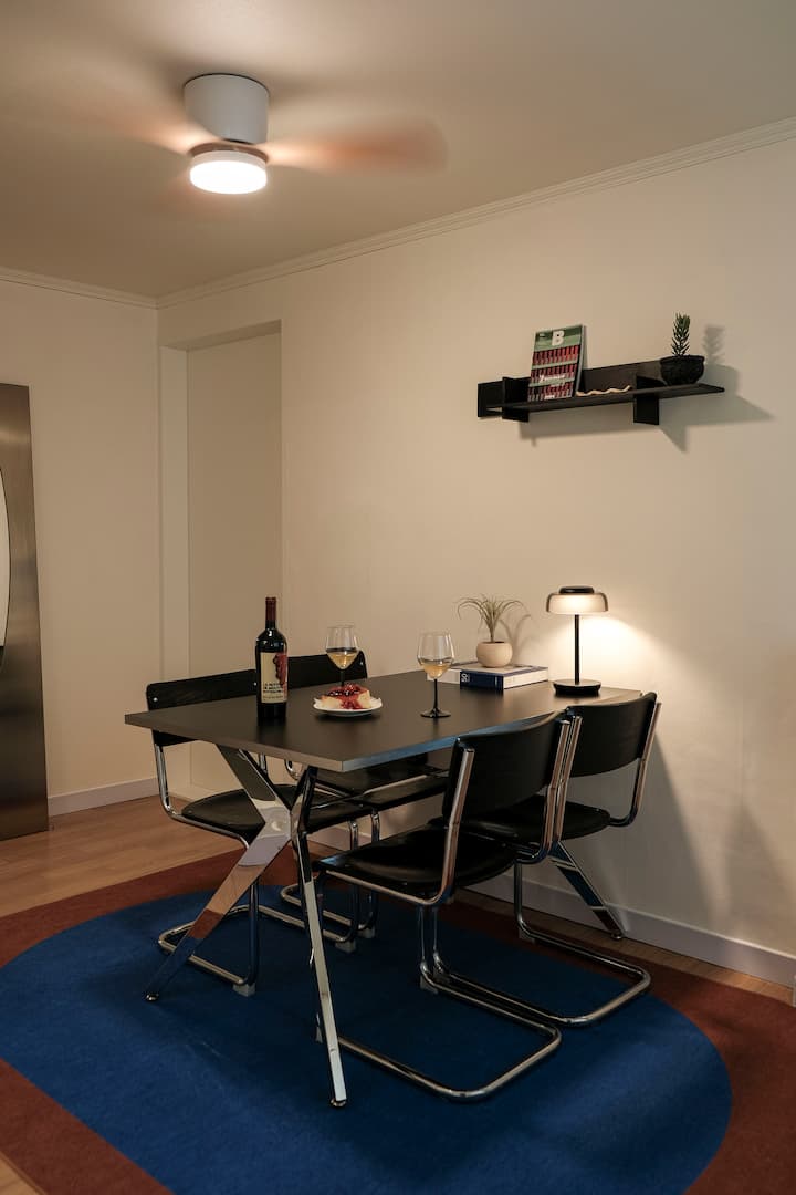 [Comma Stay] 홍대입구역7분 /오픈세일/ 3bed / 공항철도/ 주차가능 - Seoul