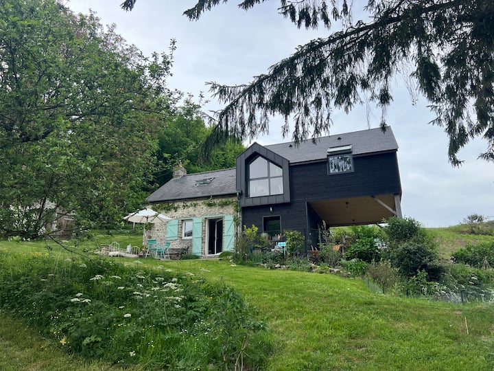 Maison De Charme Au Pied Du Mont Du Saule - Mayenne