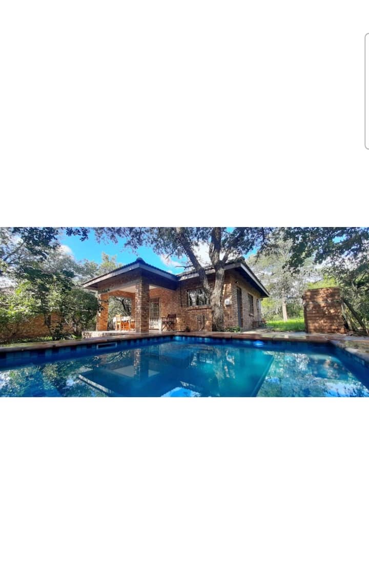 Ngwenya Villas @Mamba Cottage - Marloth Park