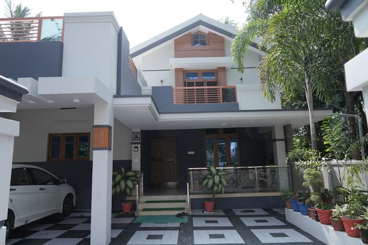 Perfect Base To Explore Palakkad & Beyond - Palakkad