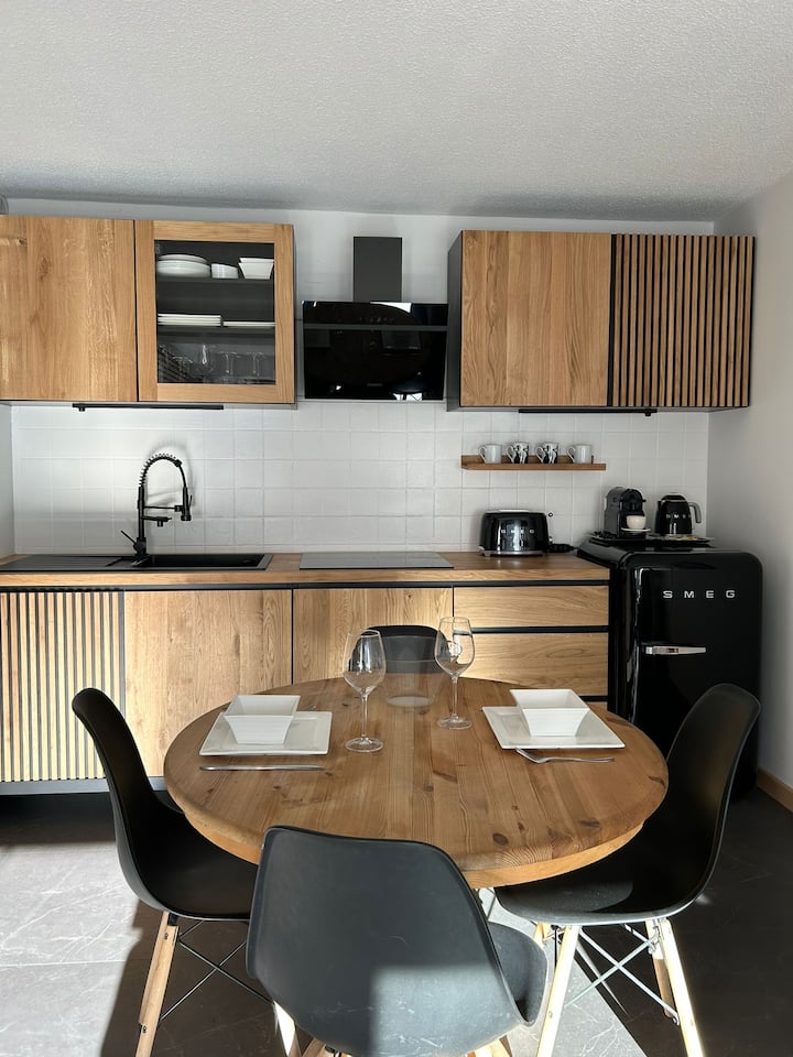 Sublime Appartement Rénové Avec Terrasse Plein Sud - Moûtiers