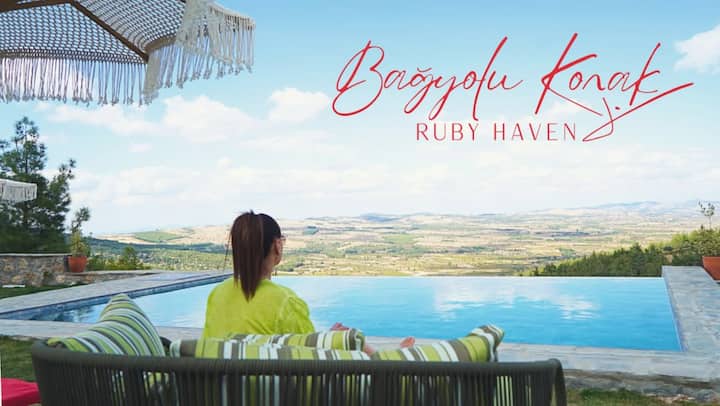 Ruby Haven: Luxury Stone House Vineyard Escape - Denizli