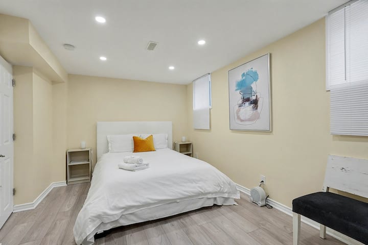 Modern Private Basement Suite In Nepean Ottawa - Ottawa