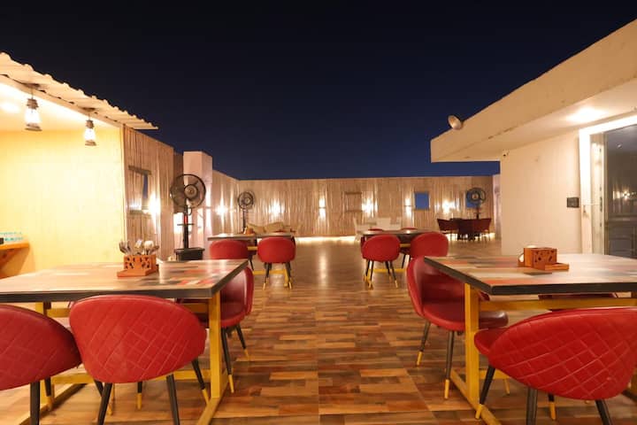 Private Terrace For Party + 4 Bedroom - Gurugram